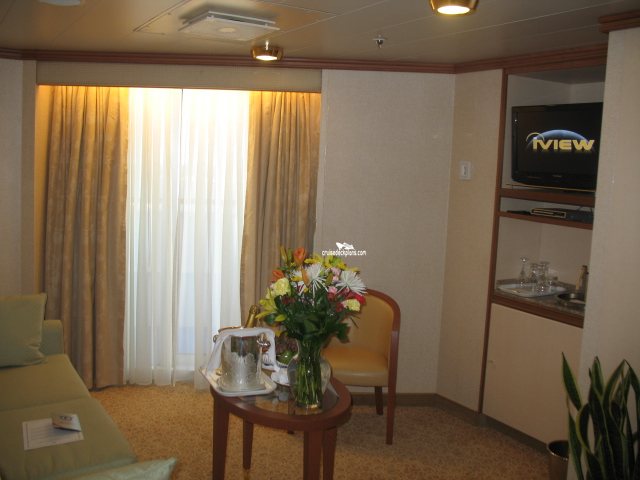 Ruby Princess Cabin L106