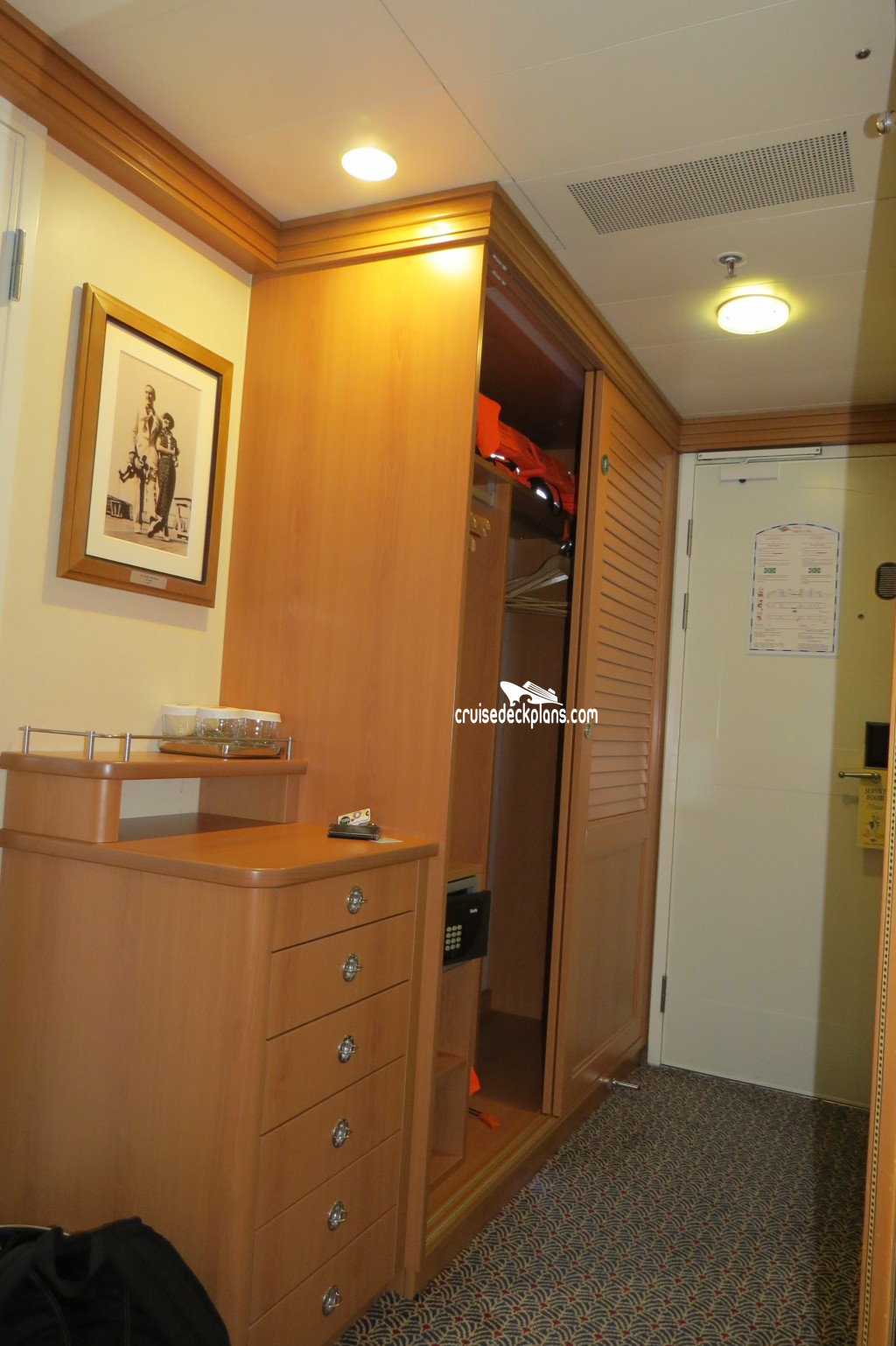 Stateroom 2562 Disney Magic
