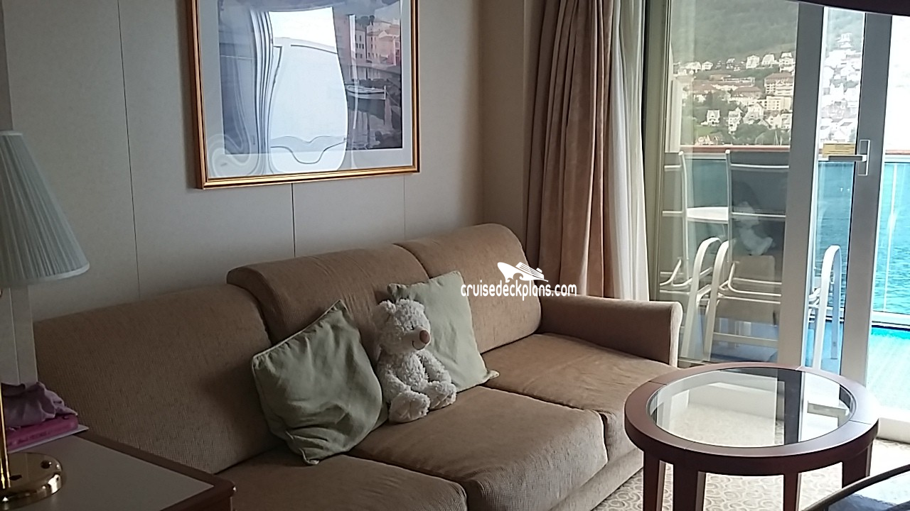 Emerald Princess Cabin D214