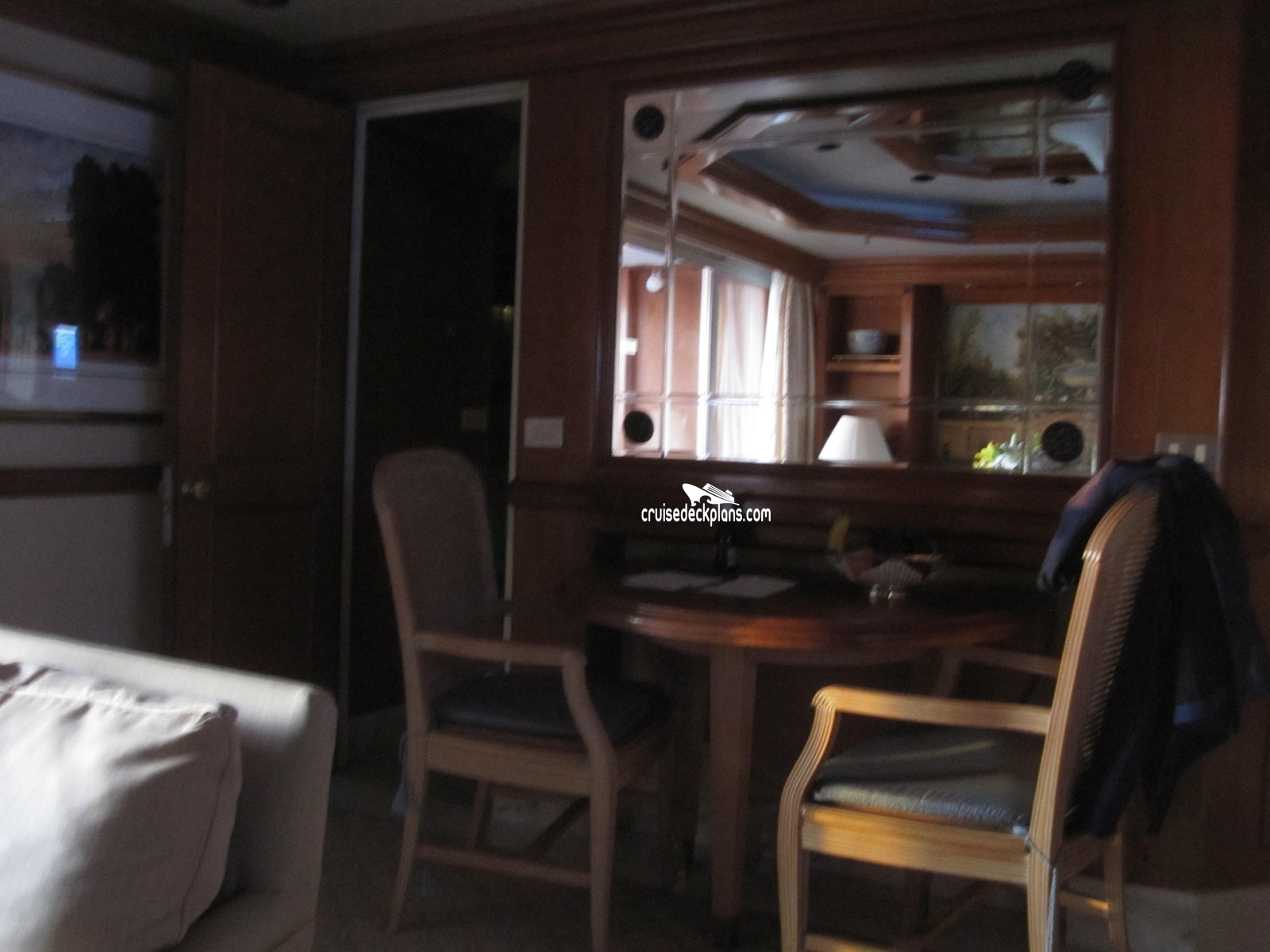 Grand Princess Cabin L301