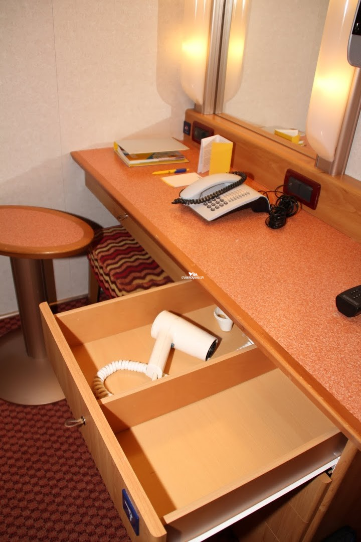 Costa Luminosa Interior Stateroom