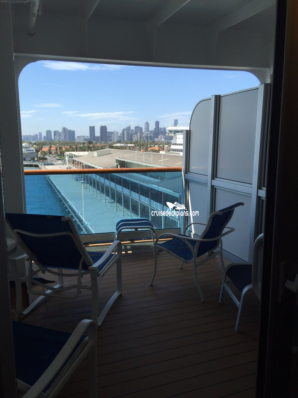 Golden Princess Stateroom D734