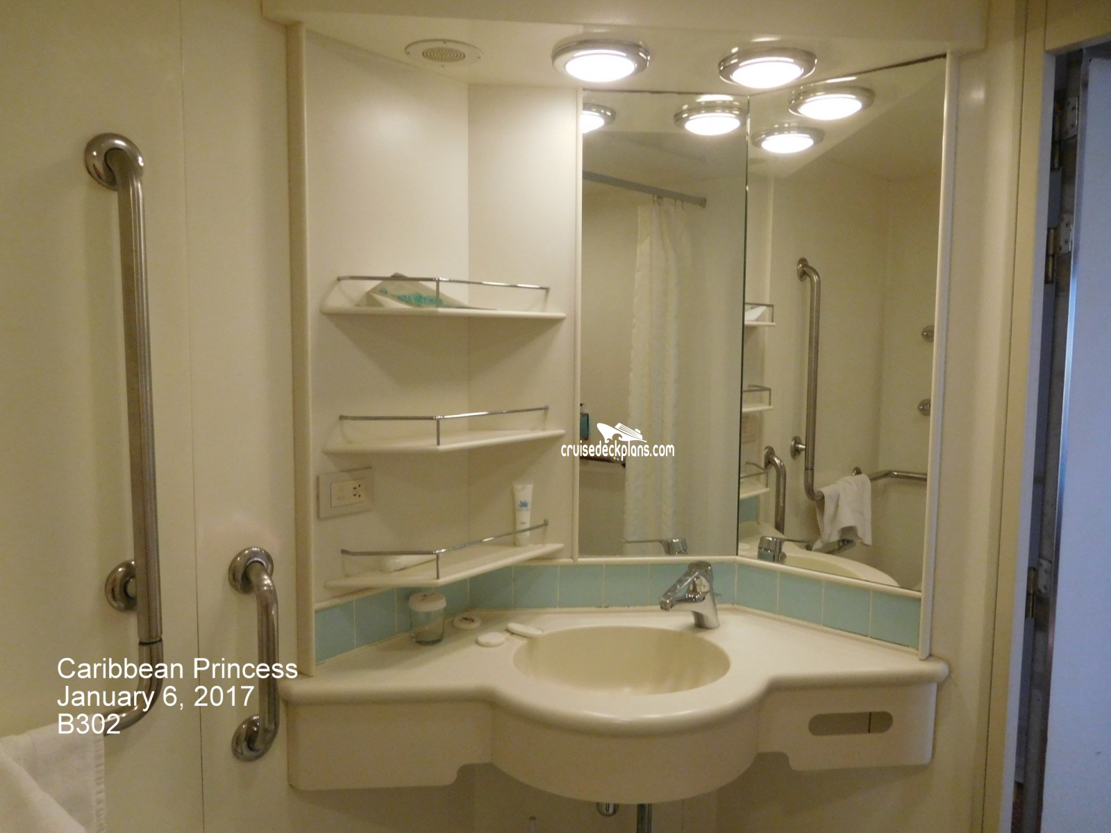 Caribbean Princess Cabin B302