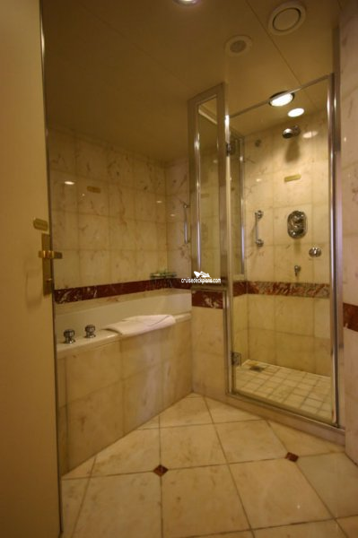 Cabin R412 Caribbean Princess Stateroom