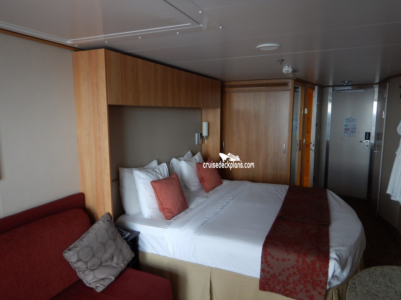 Stateroom 7315 Celebrity Reflection