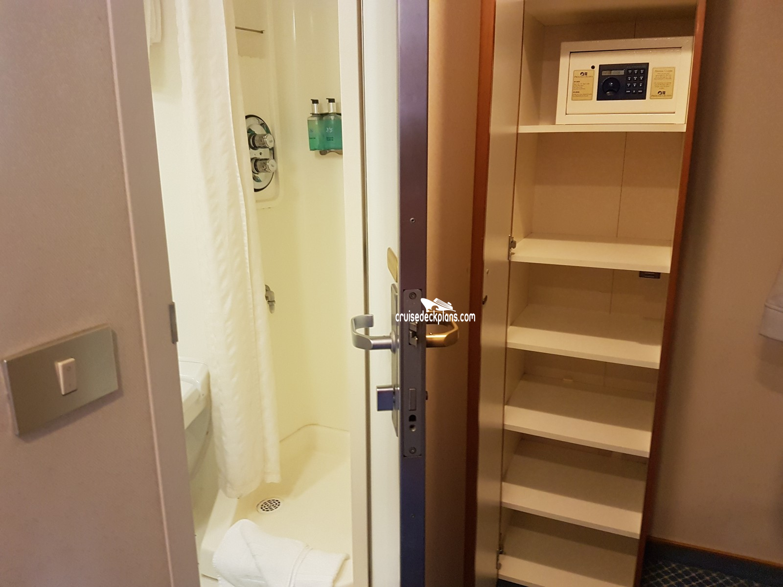 Golden Princess Cabin C707