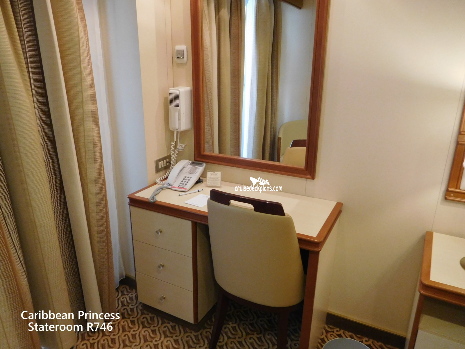 Caribbean Princess Cabin R746