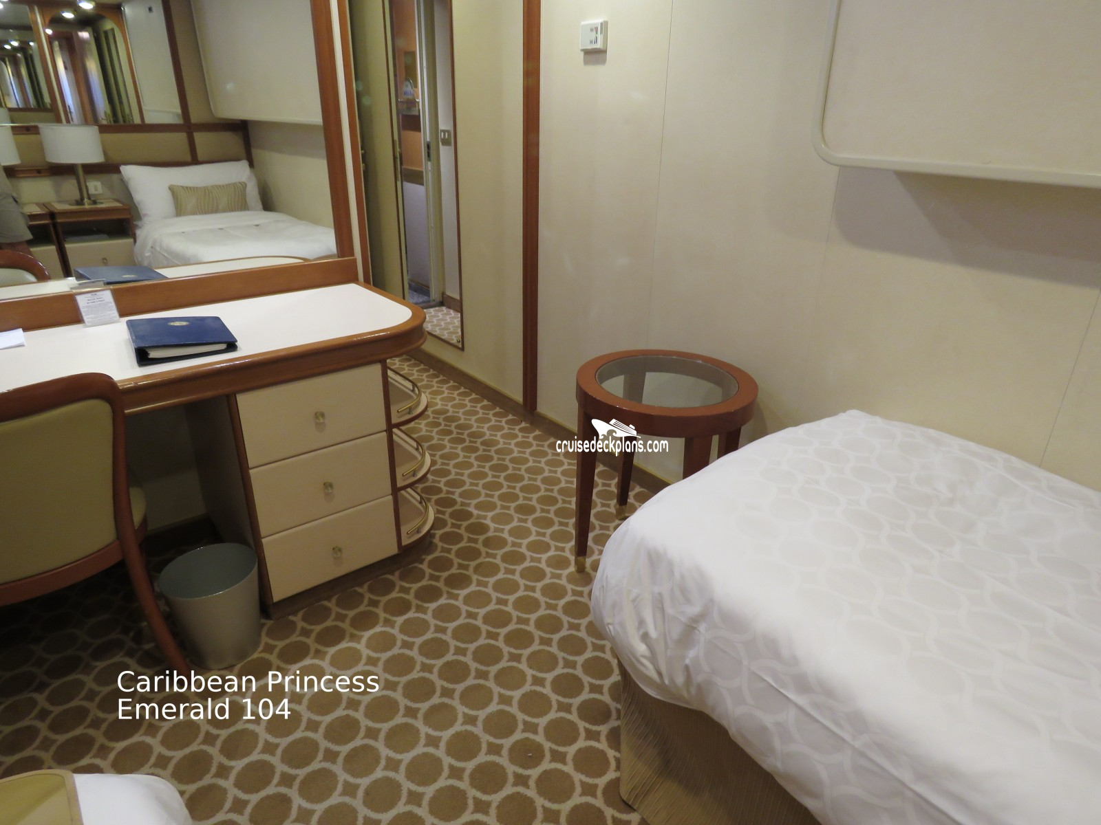 Caribbean Princess Cabin E104