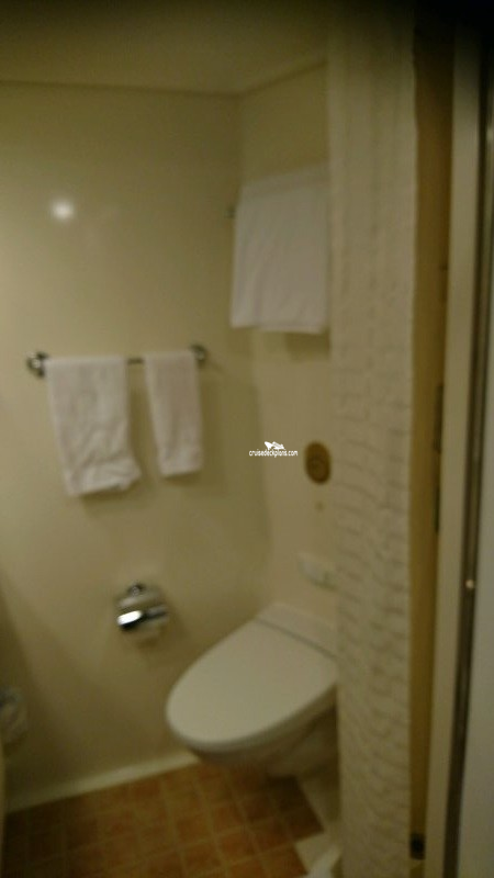 Ruby Princess Cabin C740