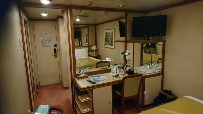 Ruby Princess Cabin C740