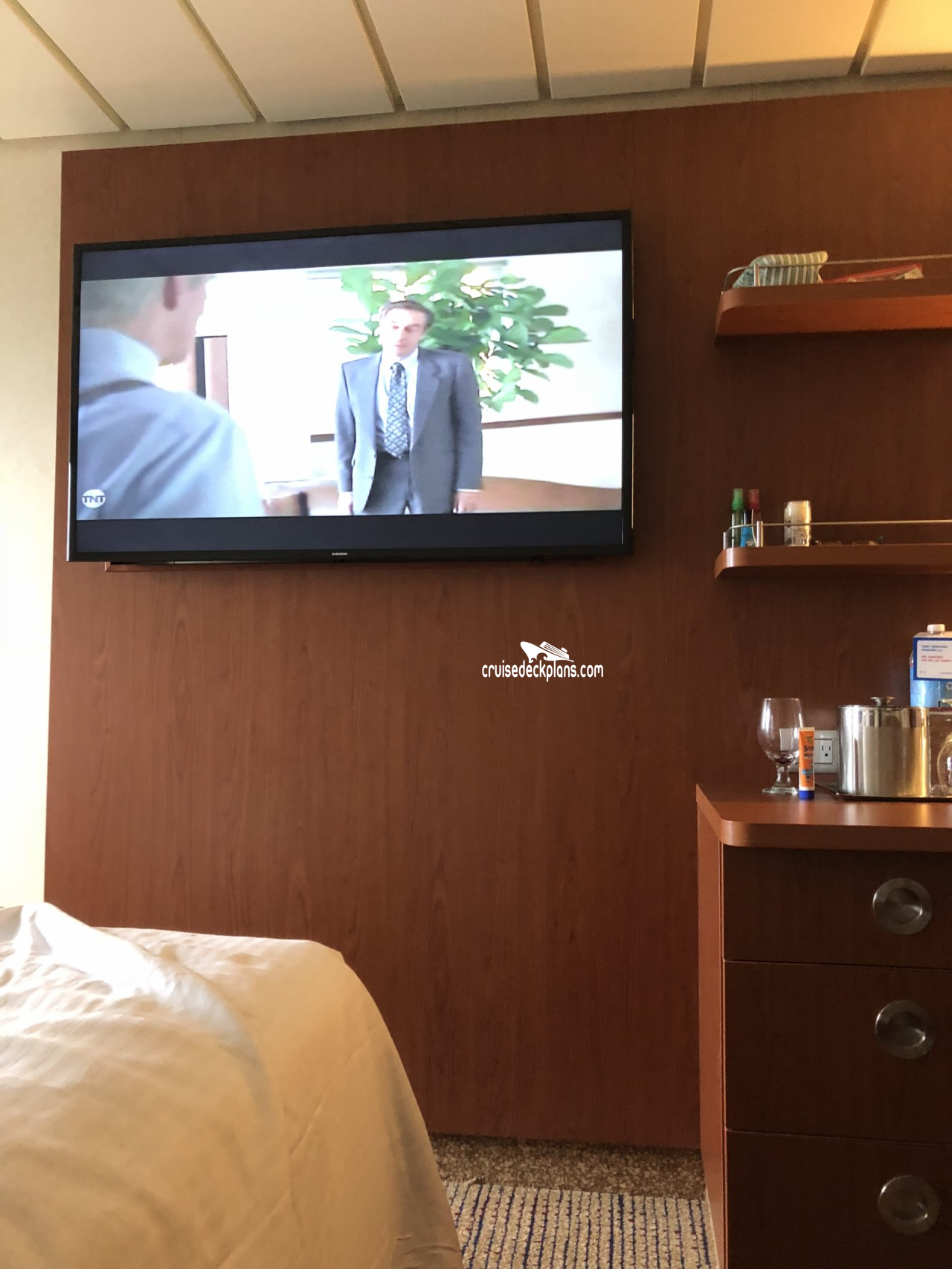 Stateroom G16 Carnival Elation