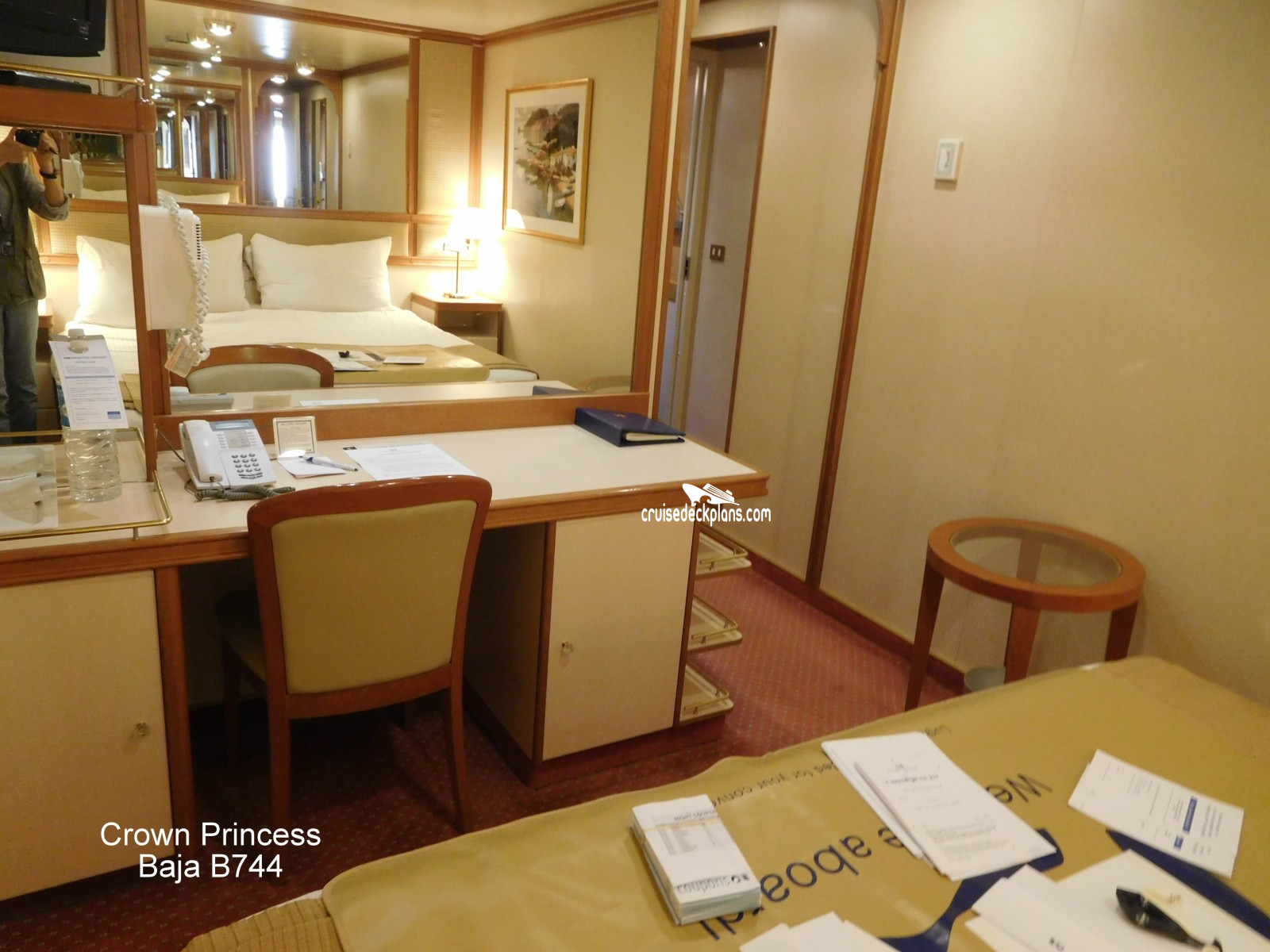 Crown Princess Cabin B744