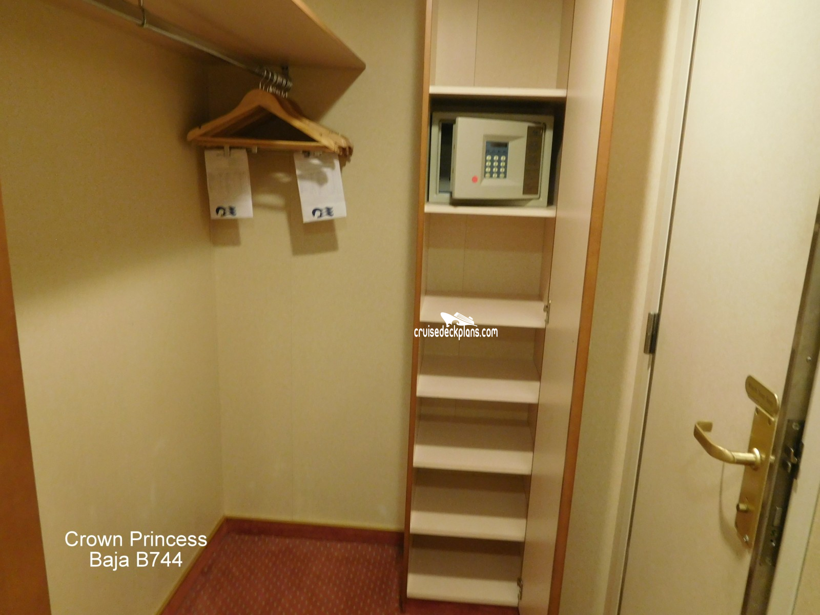 Crown Princess Cabin B744