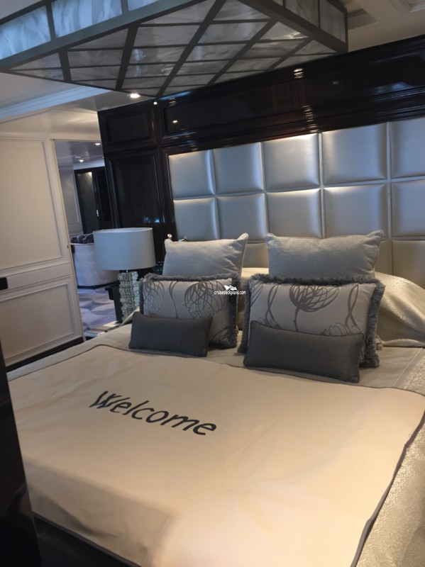 Stateroom 966 Seven Seas Explorer