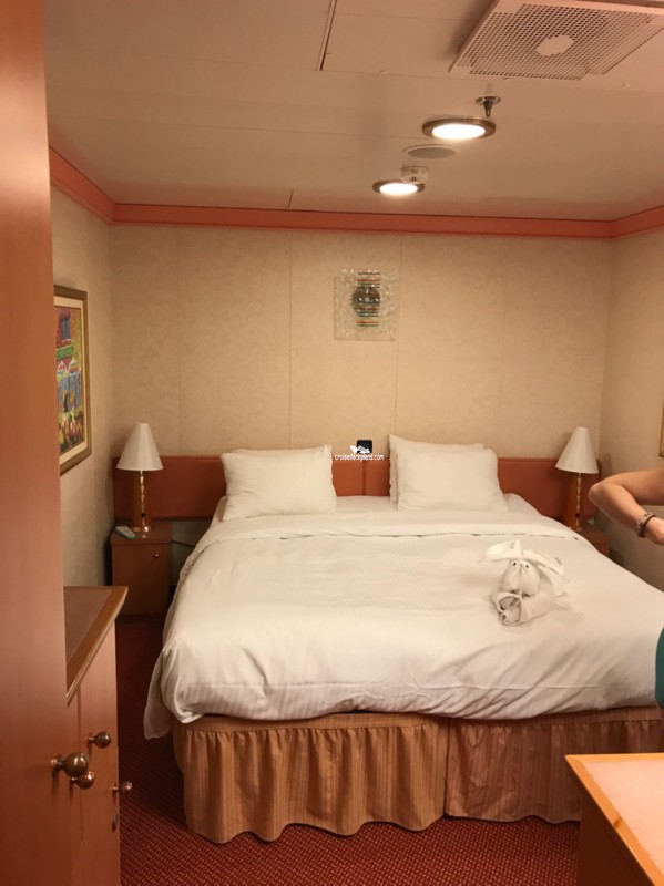 Carnival Splendor Cabin 8453