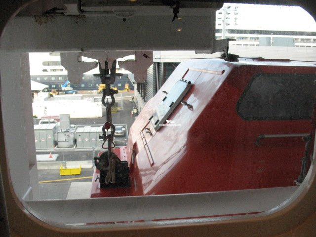 Golden Princess Cabin E706