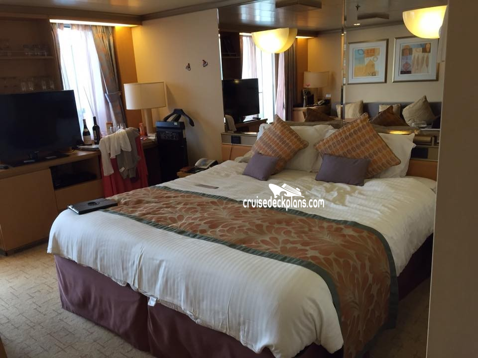 Arcadia Mini-Suite Stateroom