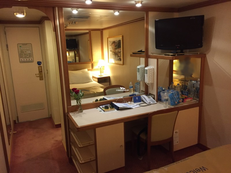 Crown Princess Cabin R740