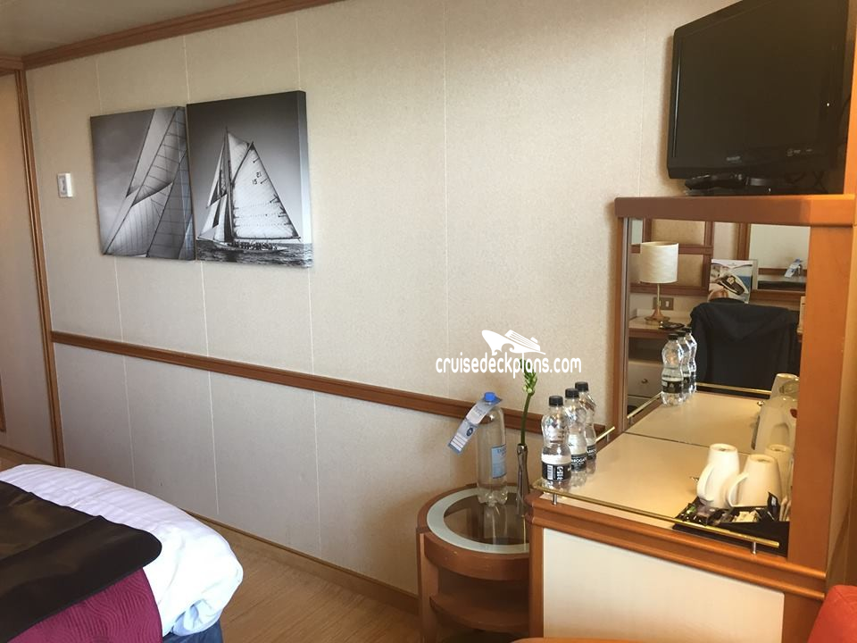 Azura Cabin B526