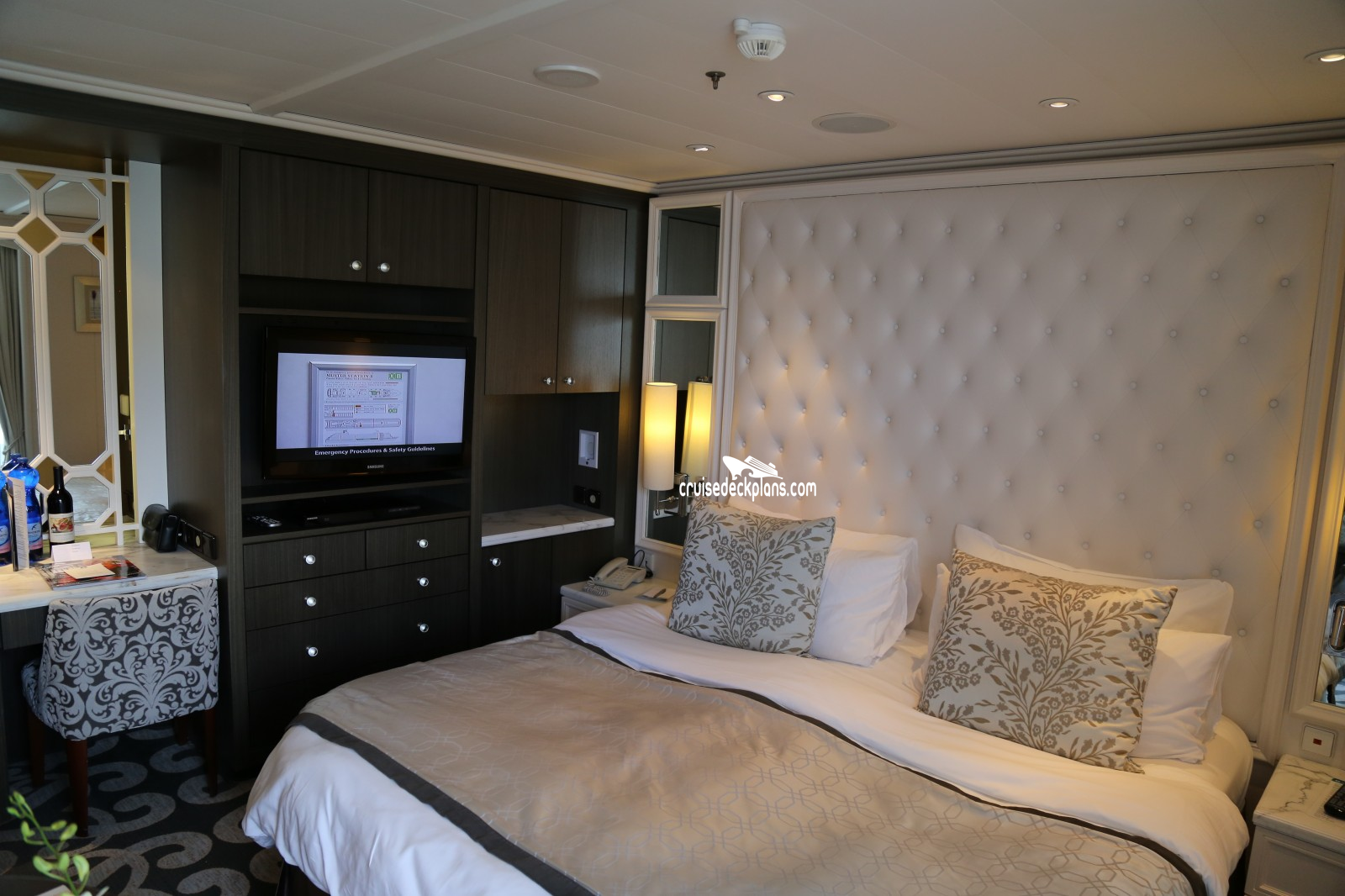 Crystal Serenity Crystal Penthouse Suite Details and Pictures