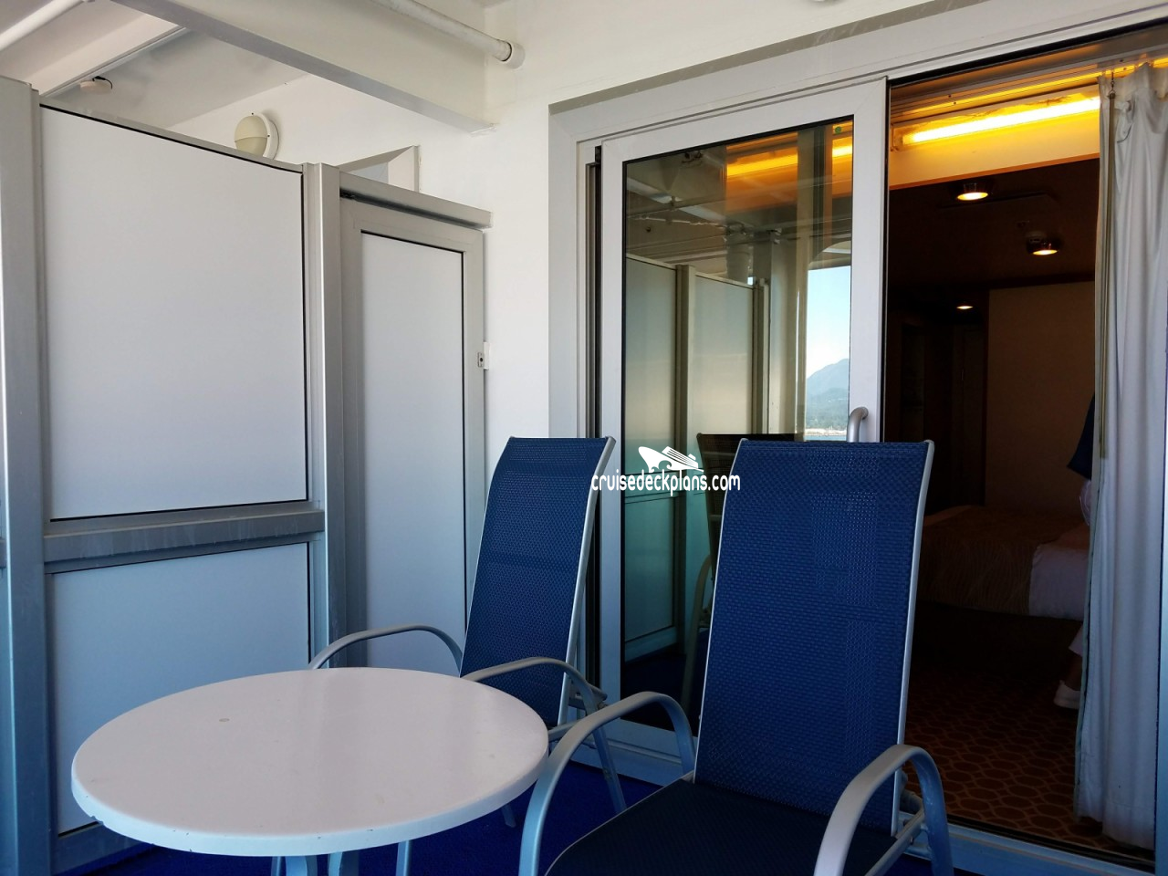 Cabin E206 Golden Princess Stateroom