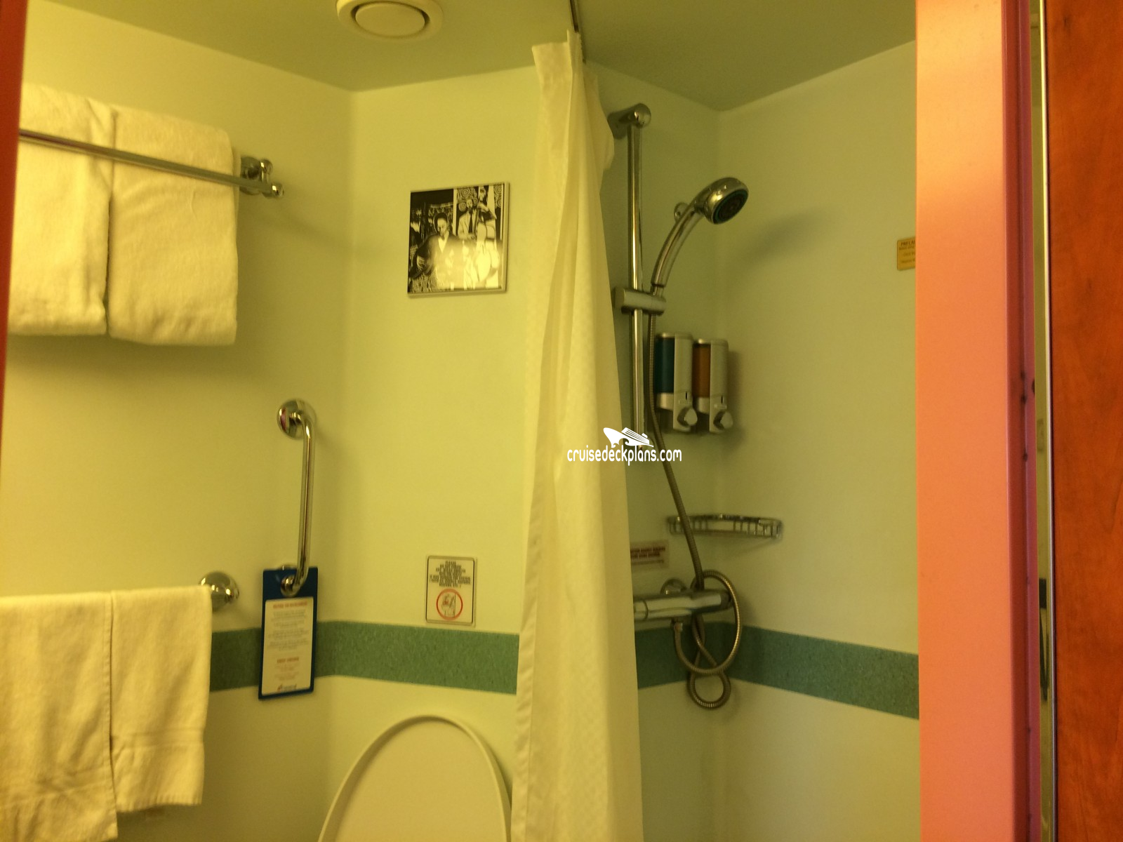 Carnival Splendor Cabin 7451