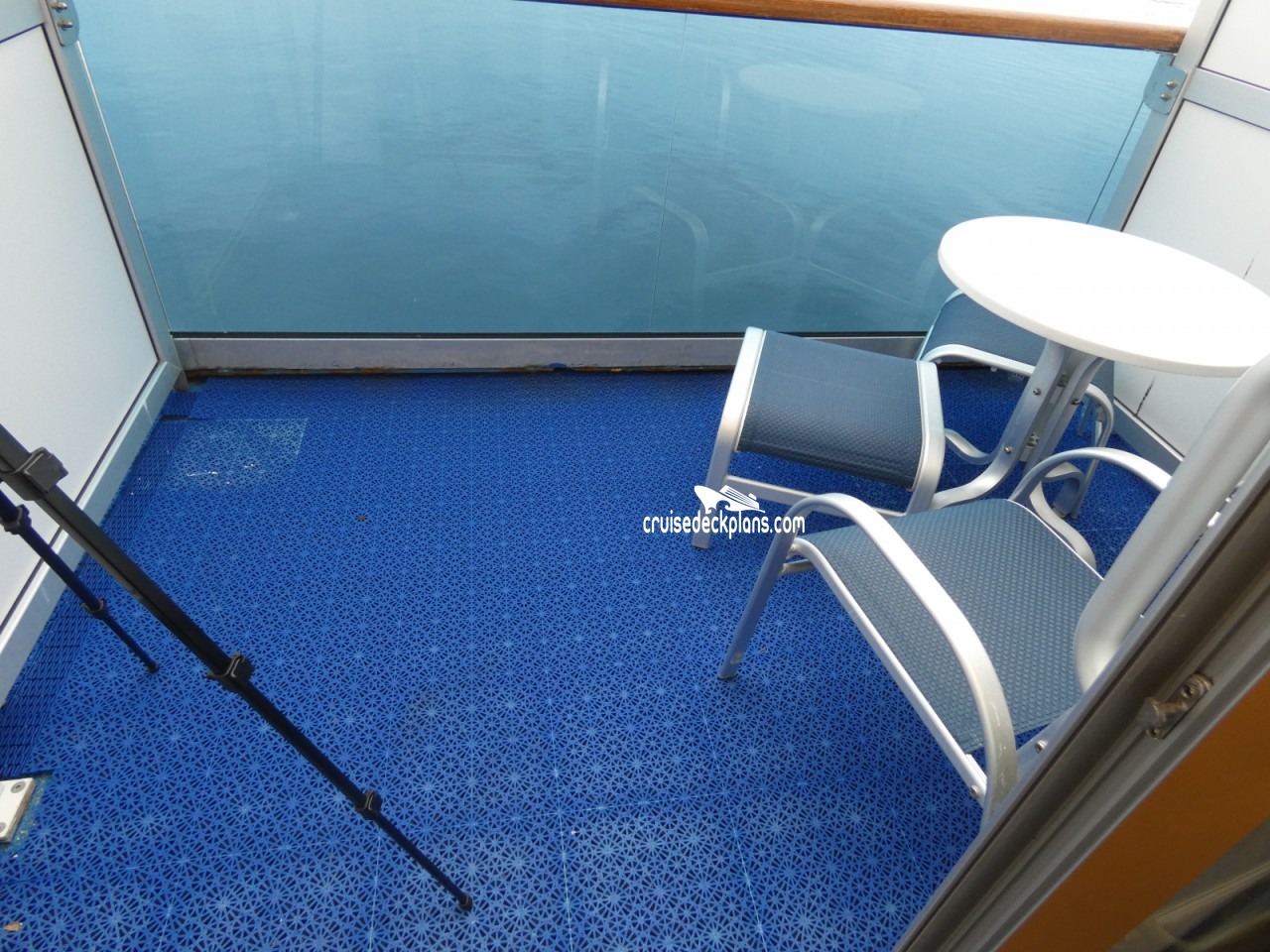 Golden Princess Stateroom D409