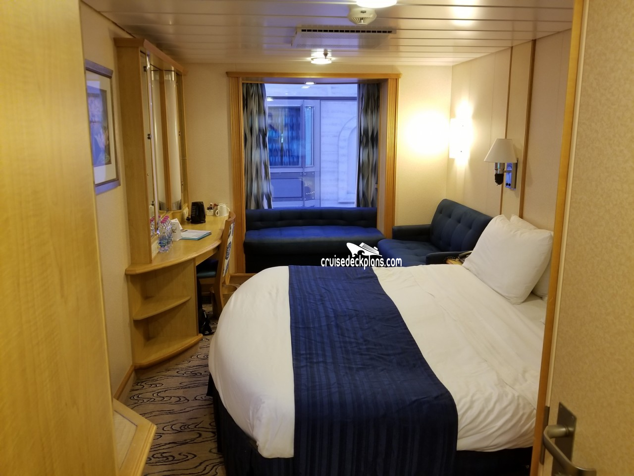 Navigator of the Seas Promenade View Interior Stateroom