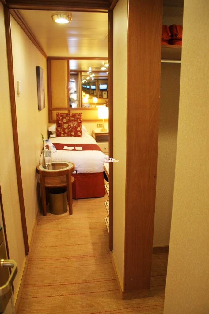 Azura Cabin A712