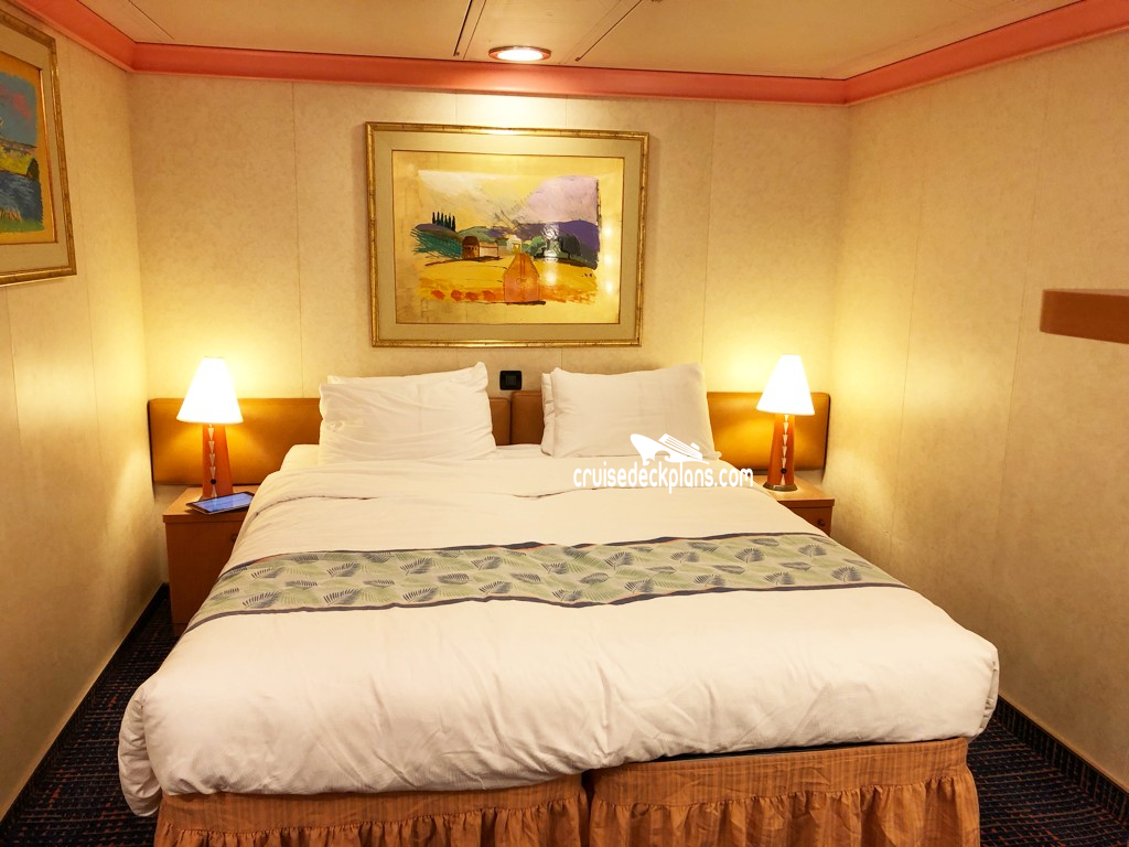 Stateroom 1415 Carnival Conquest