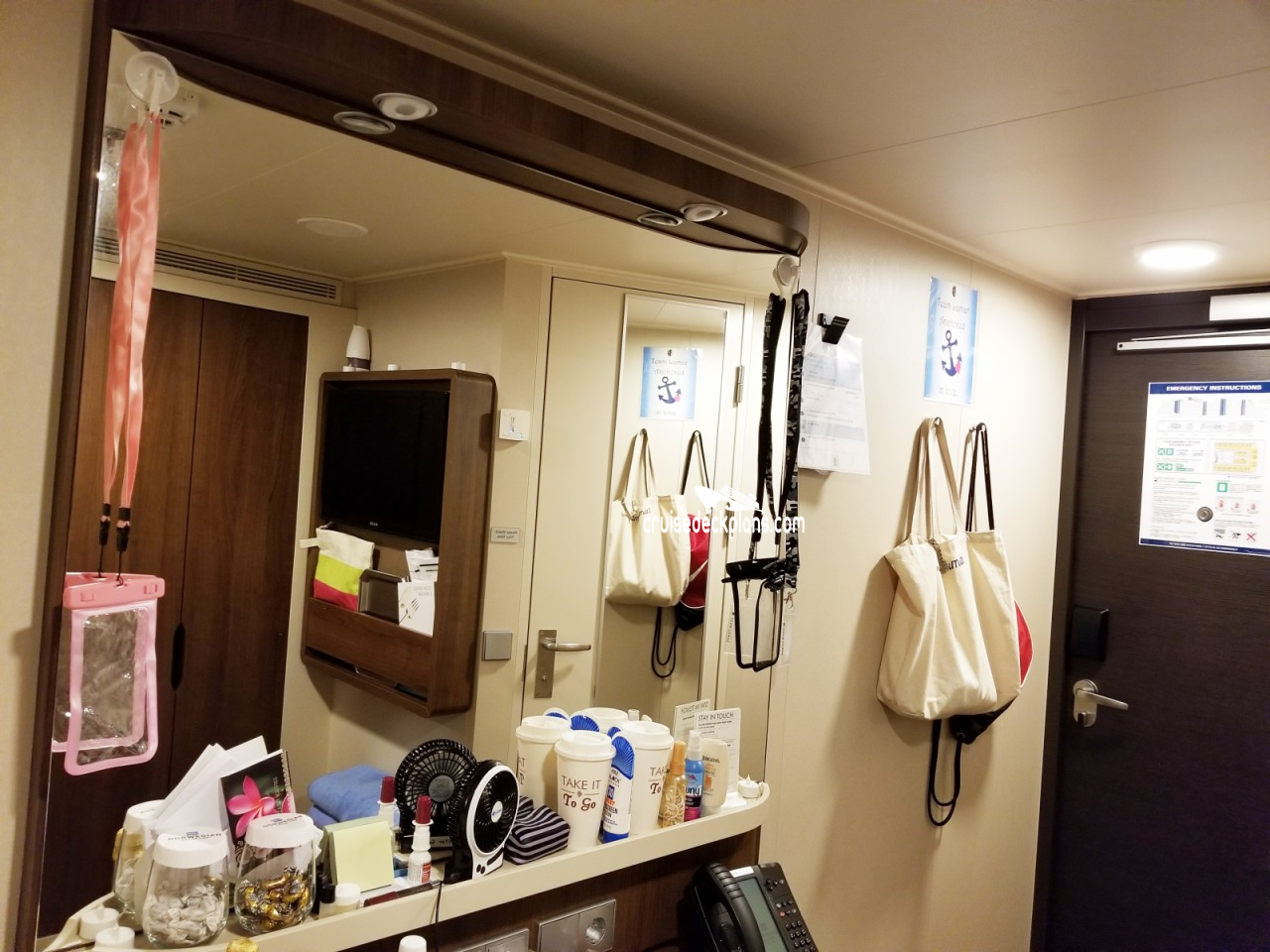 Stateroom 11407 Norwegian Escape