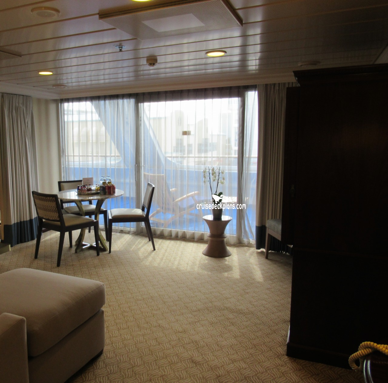 Pacific Princess Suite Stateroom