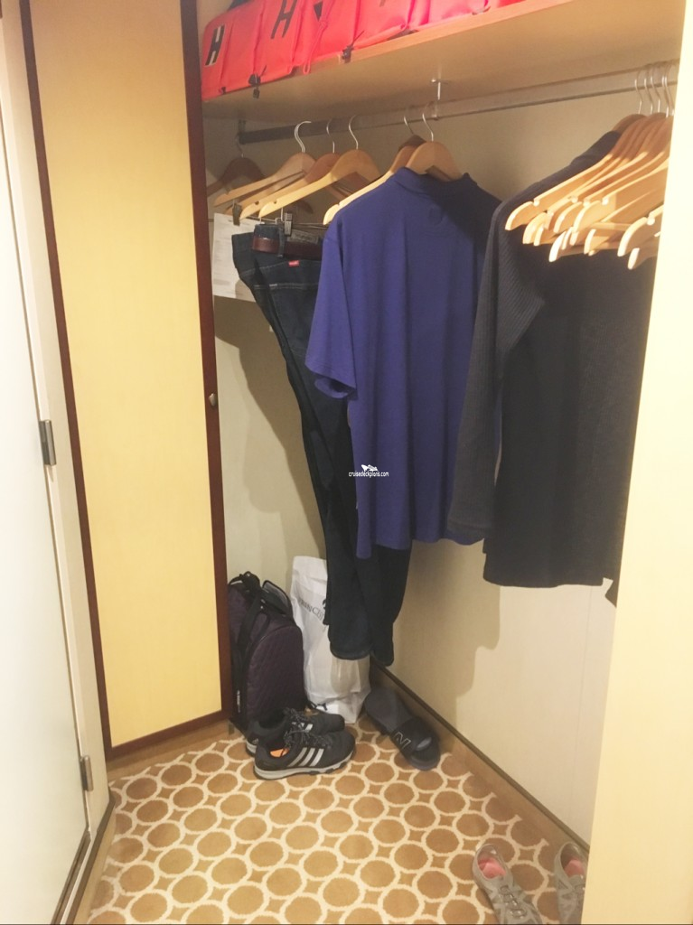 Royal Princess III Cabin C743