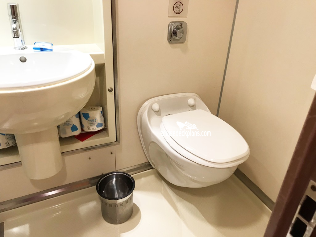 Carnival Fantasy Cabin U237