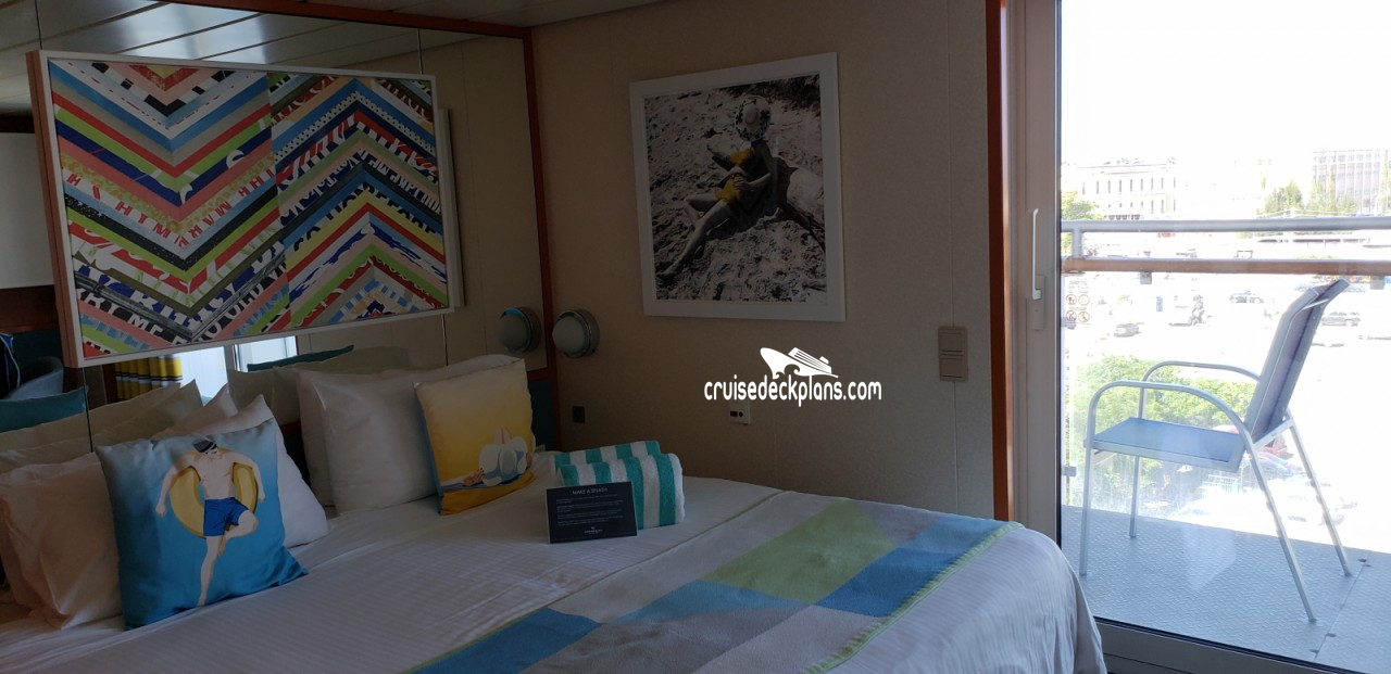 Cabin 9208 Norwegian Dawn Stateroom