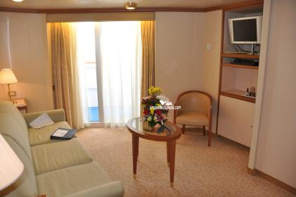 Ruby Princess Cabin L106