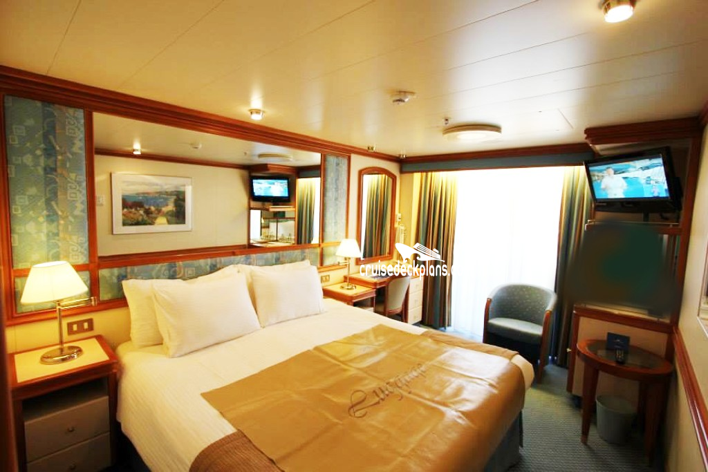 Diamond Princess Balcony Details and Pictures