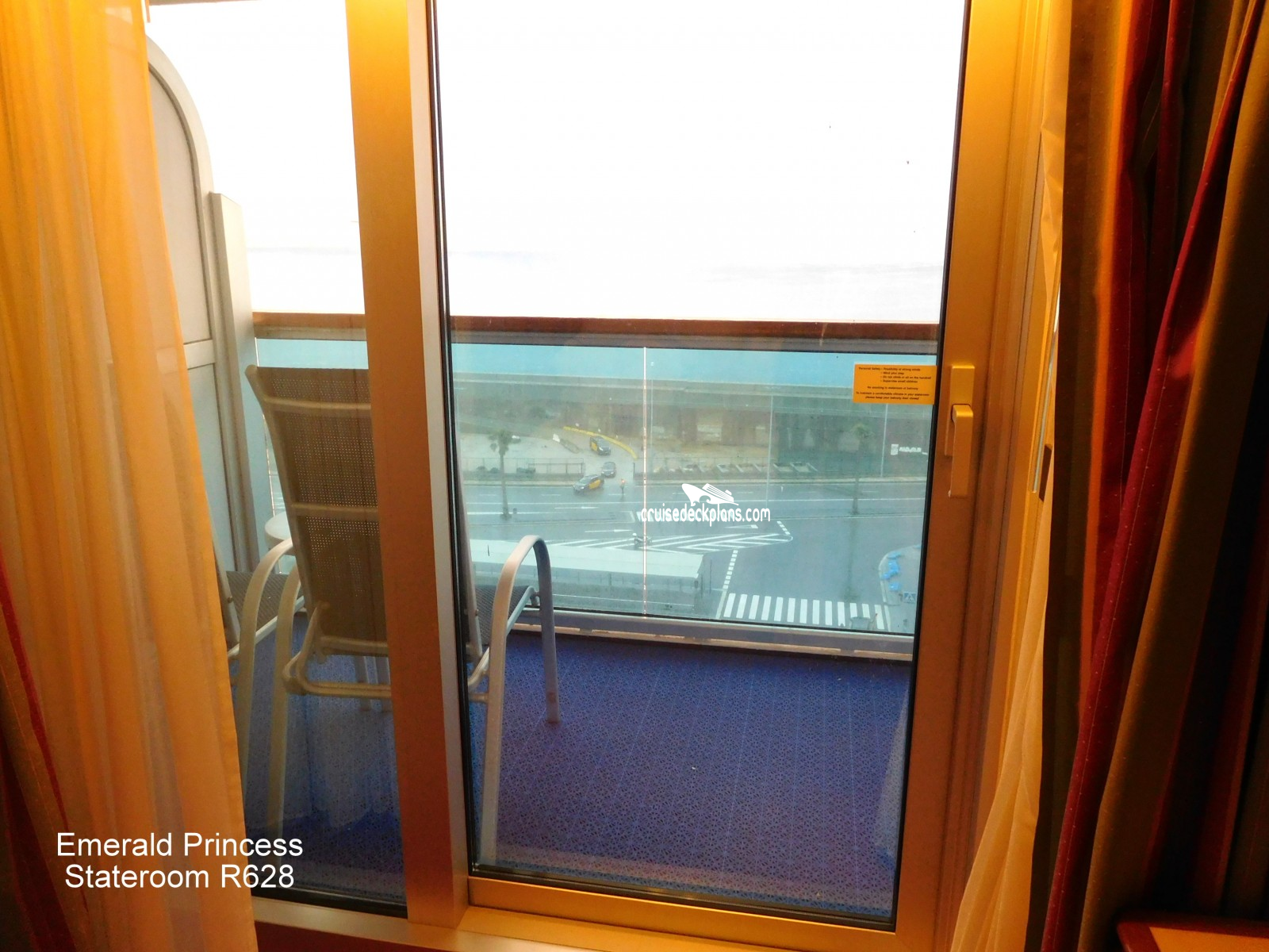 Emerald Princess Cabin R628