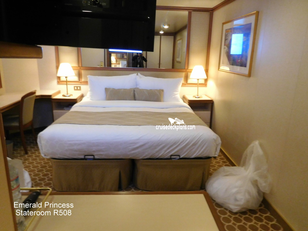 Stateroom R508 Emerald Princess