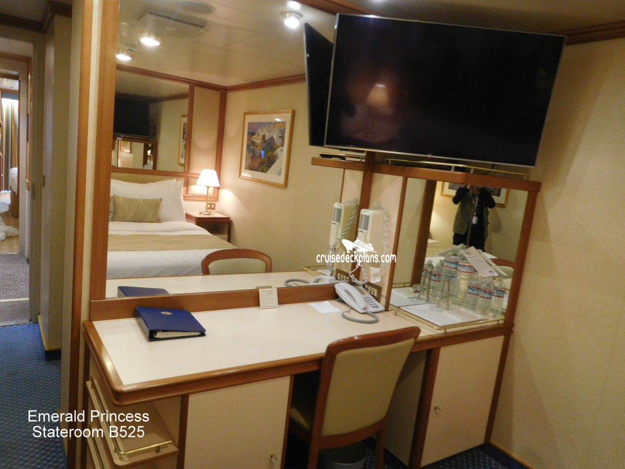 Stateroom B525 Emerald Princess