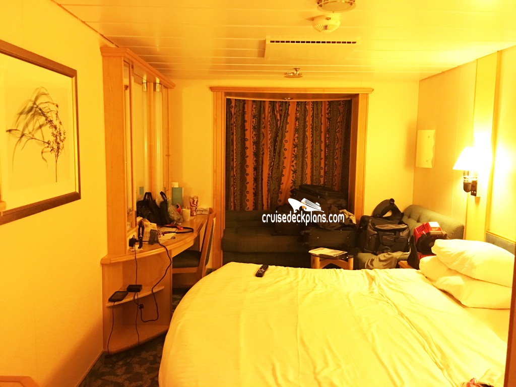 Liberty of the Seas Promenade View Interior Details and Pictures