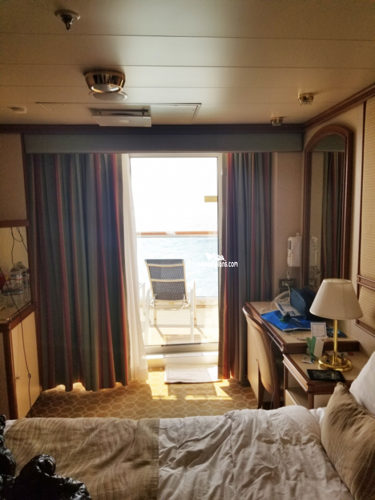 Cabin R748 Ruby Princess Stateroom