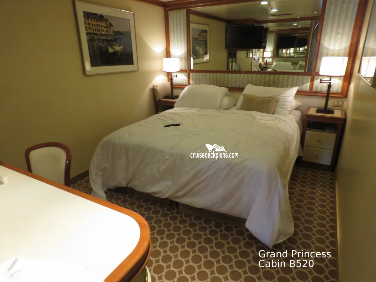 Cabin B520 Grand Princess Stateroom