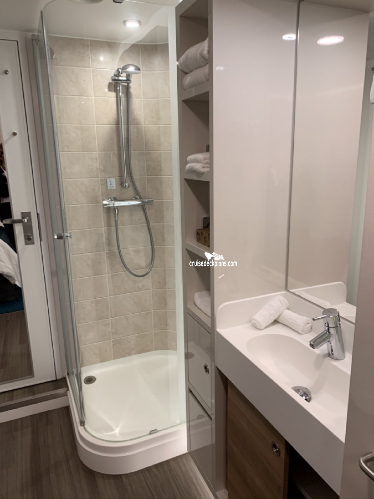 Stateroom 11529 Norwegian Encore