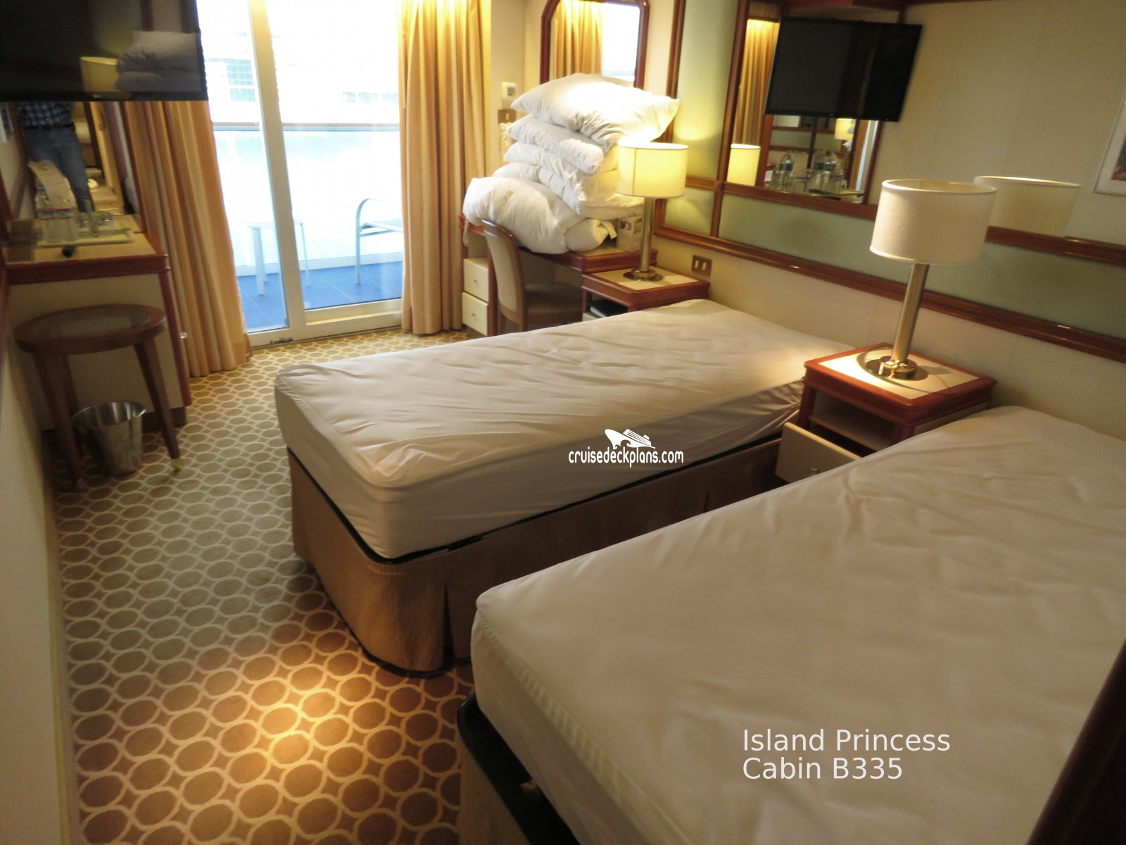 Island Princess Cabin B335