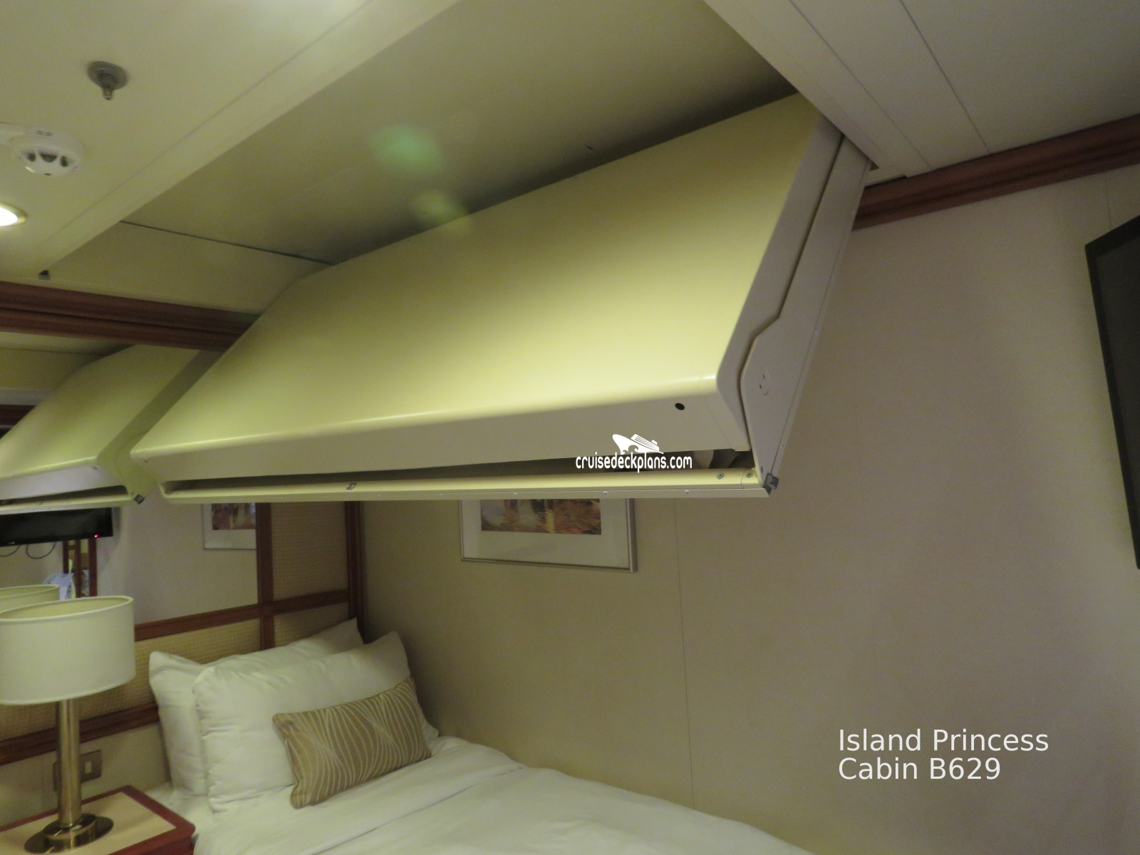 Island Princess Cabin B629