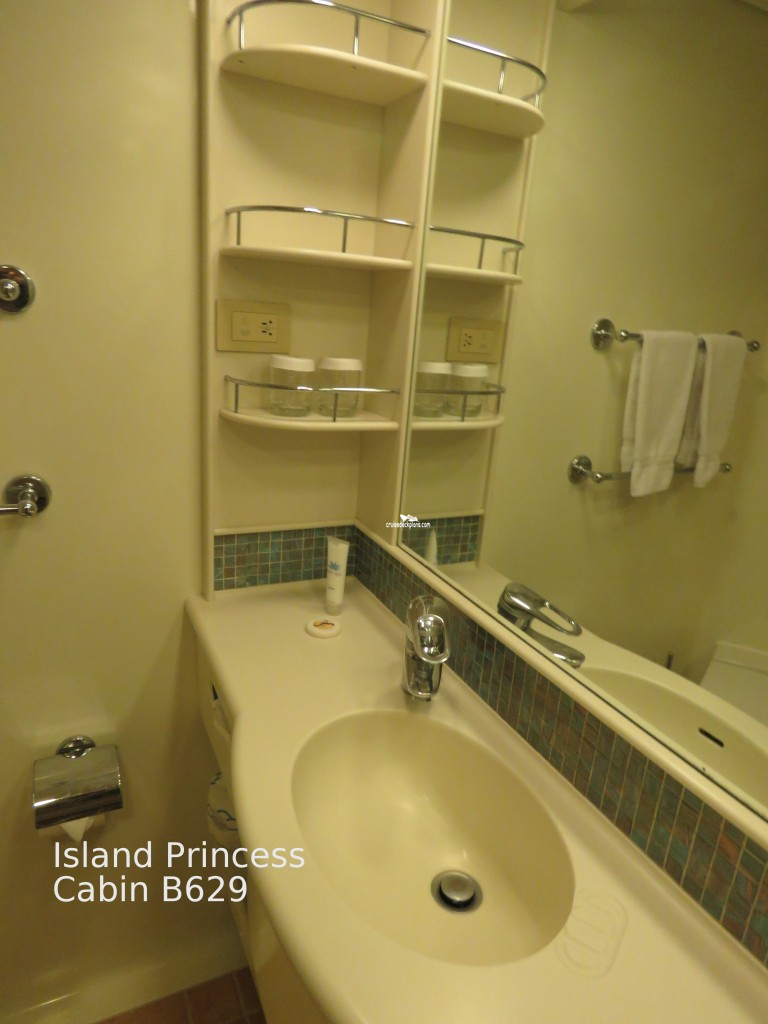 Island Princess Cabin B629