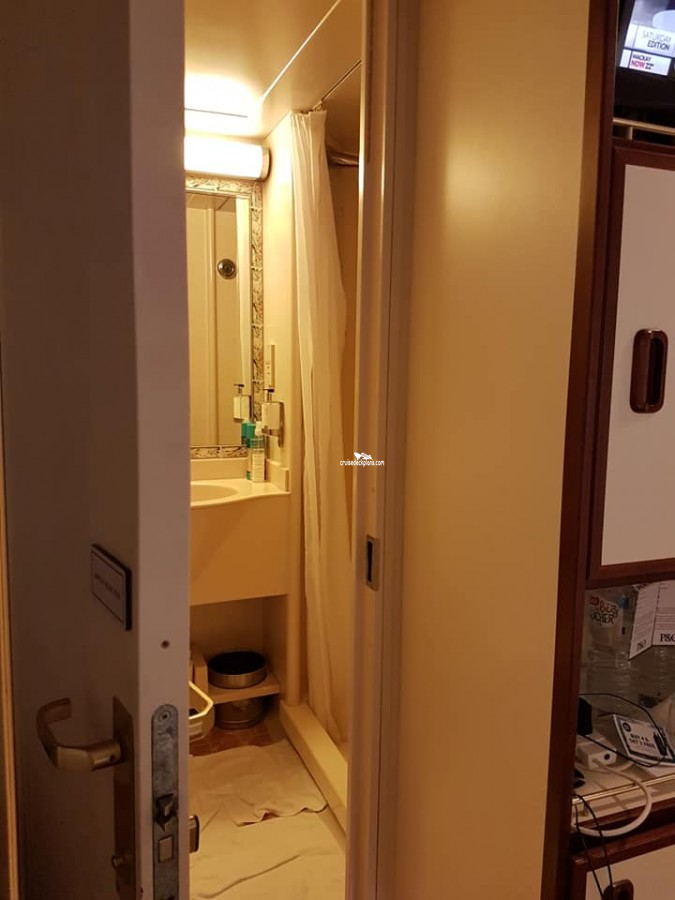 Cabin 5059 Pacific Explorer Stateroom