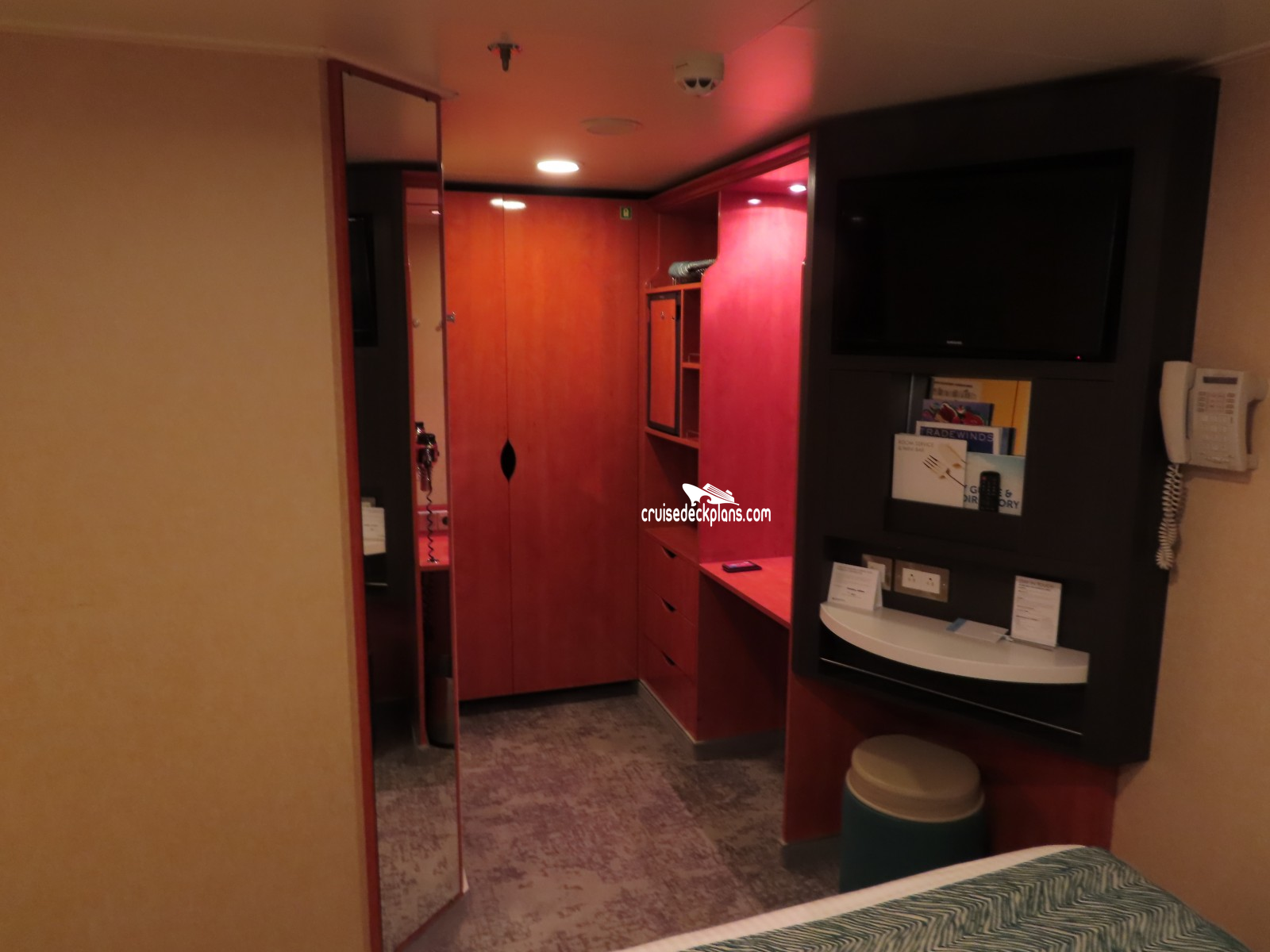 Norwegian Jade Cabin 5581