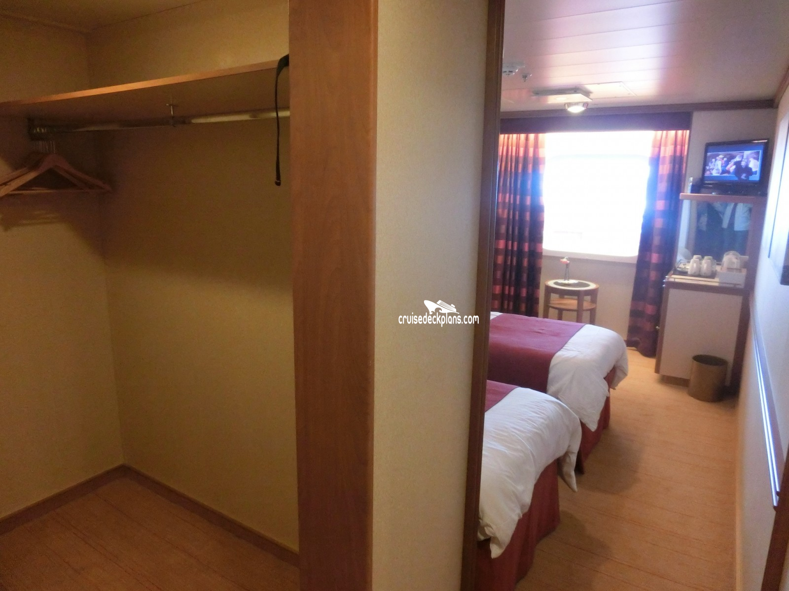 Azura Cabin E308